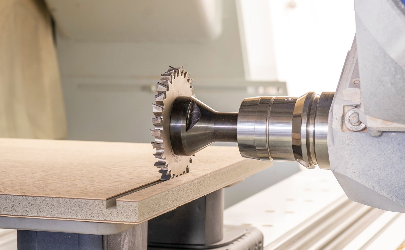 Leuco introduces grooving cutter for CNC machines - Wood & Panel Europe