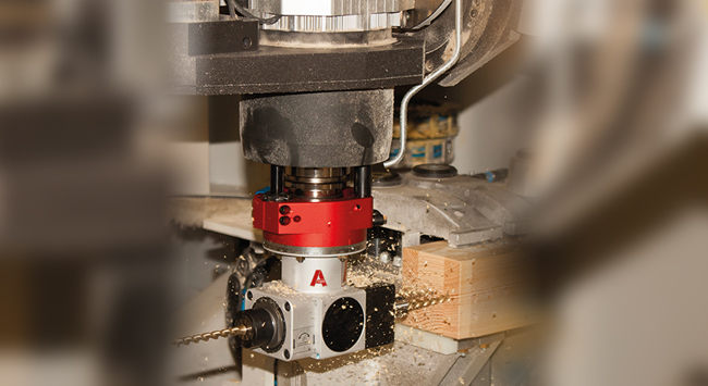 ATEMAG brings innovative square bores with the CNC aggregate - Wood ...